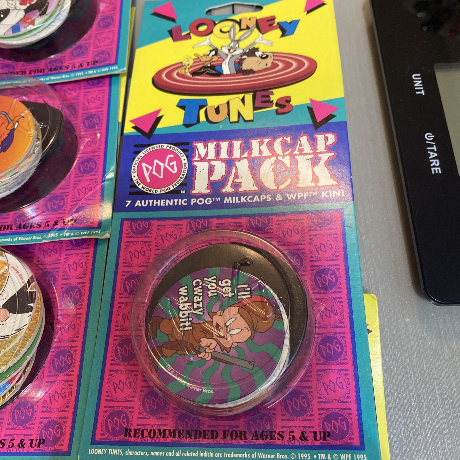 Купить Ибей | 1995 Looney Tunes POG Pack 7 Authentic POG Milk caps And ...