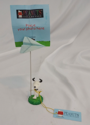 Snoopy Peanuts Collection Figurine Photo Holder. Paper airplane ...