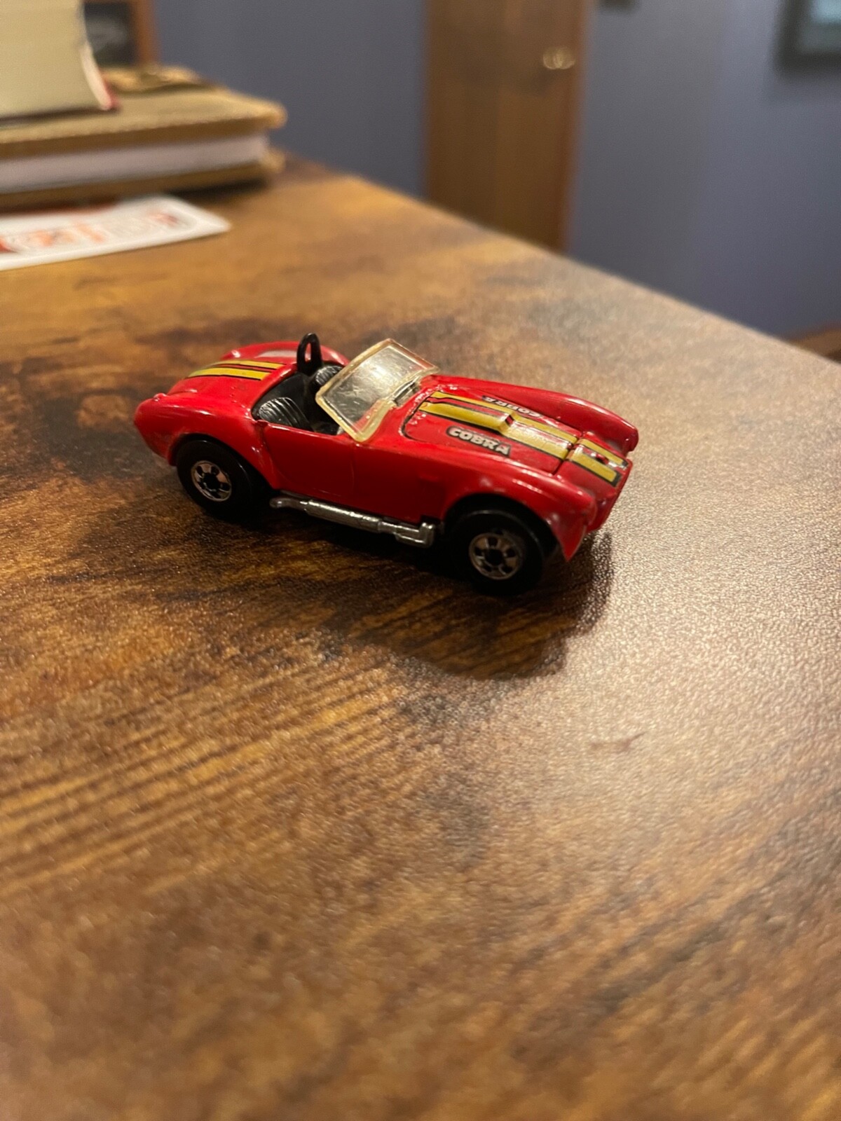 HOT WHEELS SHELBY COBRA CONVERTIBLE RED COLOR CAR SCALE: 1:64 MATTEL ...