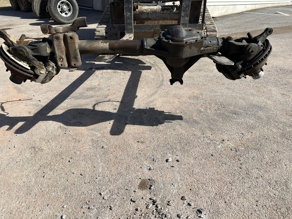 99-04 Ford F250 Front Axle Assembly 3.73 Ratio 200k miles C1 Axle Code ...