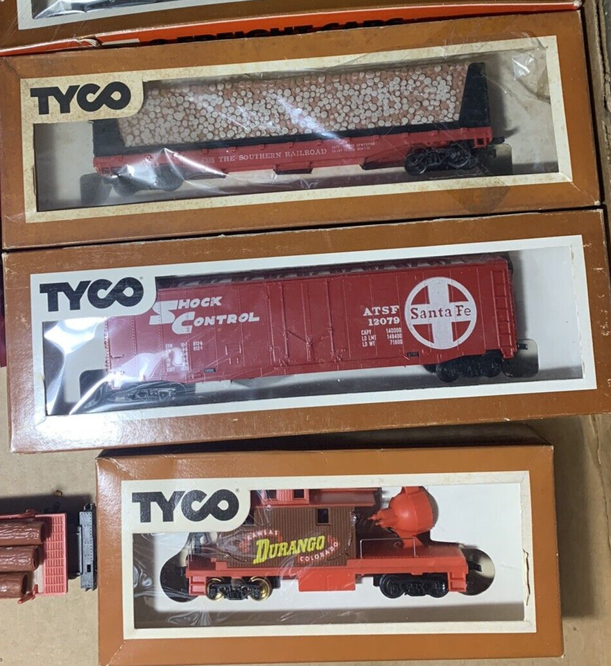 TYCO..HO Trains..17 pieces..In Boxes..Lot # 14 | eBay