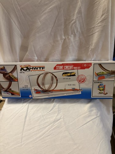 New Hot Wheels Test Facility Stunt Circuit Track Set Target Exclusive ...