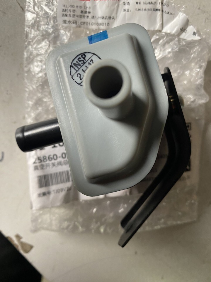 OEM 25860-F0010 | TOYOTA OEM Vapor Canister Purge Solenoid | eBay