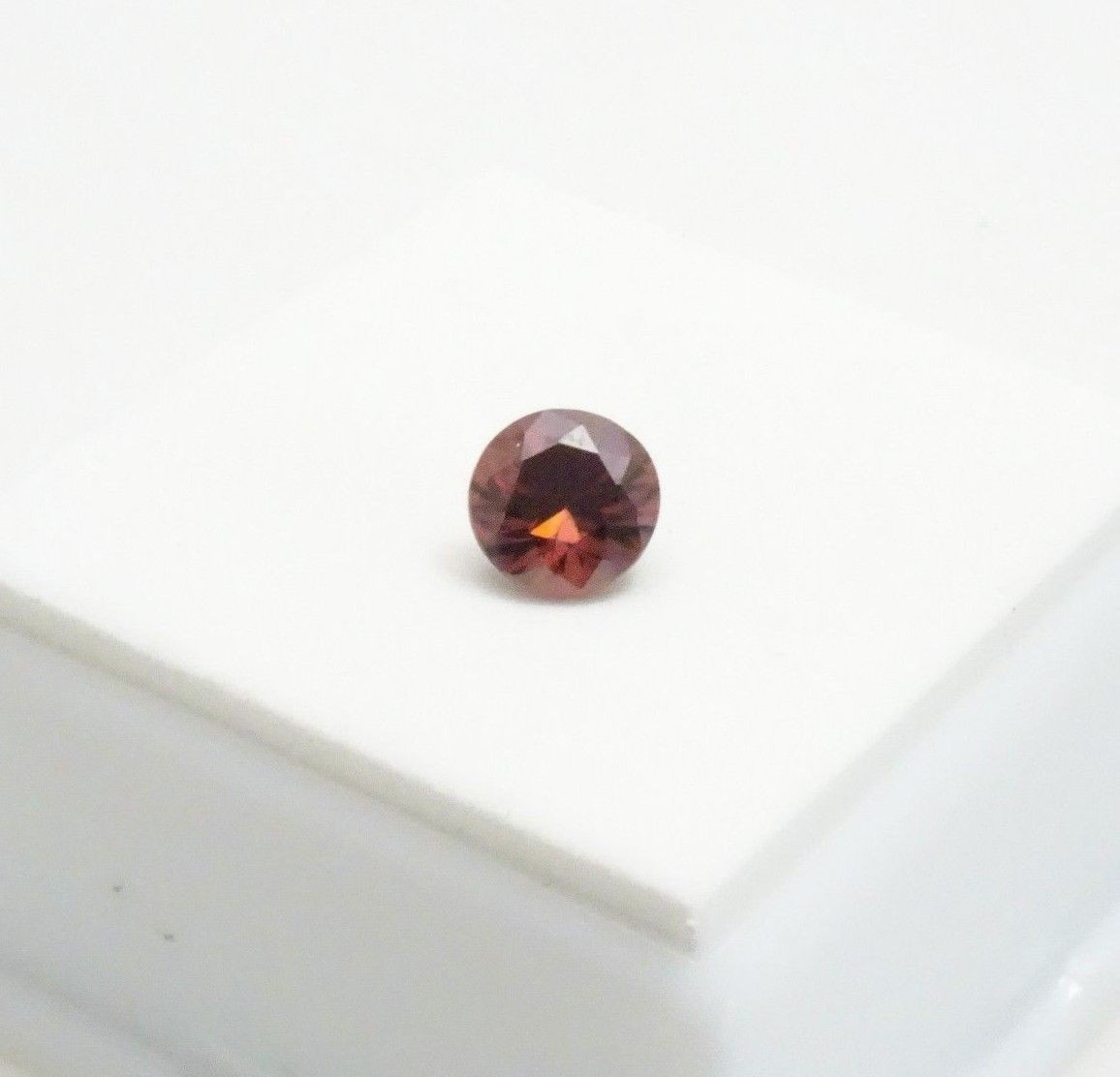 Red Zircon 1.50CT - 6mm Round - Tanzanian Red Zircon Loose Gemstone | eBay