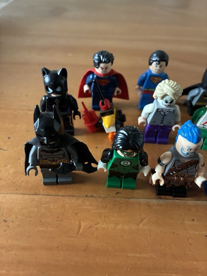 Lego Mini Figure DC Lot & Few Random Legos Figures | eBay