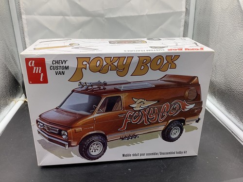Vintage Amt Model Kit 1265 Chevy Custom Van Foxy Box | eBay