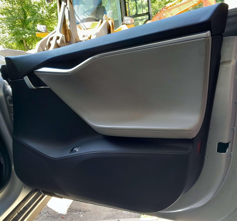 12-20 Tesla Model S Front Door Trim Panel RH Passenger Side Black ...