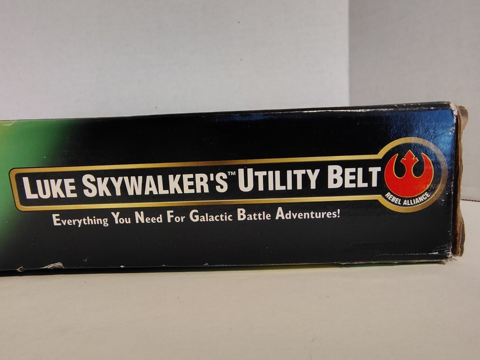Star Wars Power of the Force Luke Skywalker's Utility Belt and Dart ...