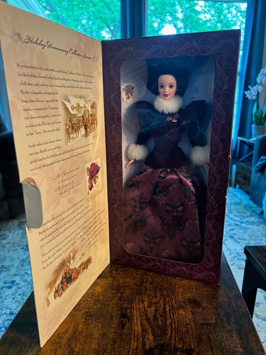 (NEW) Barbie Holiday Traditions Doll Hallmark Homecoming Collector ...