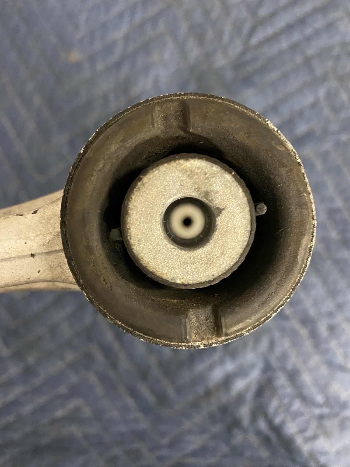 BMW 7 Series F02 FRONT UPPER CONTROL ARM 6857516 31126857516 F01 F02 | eBay