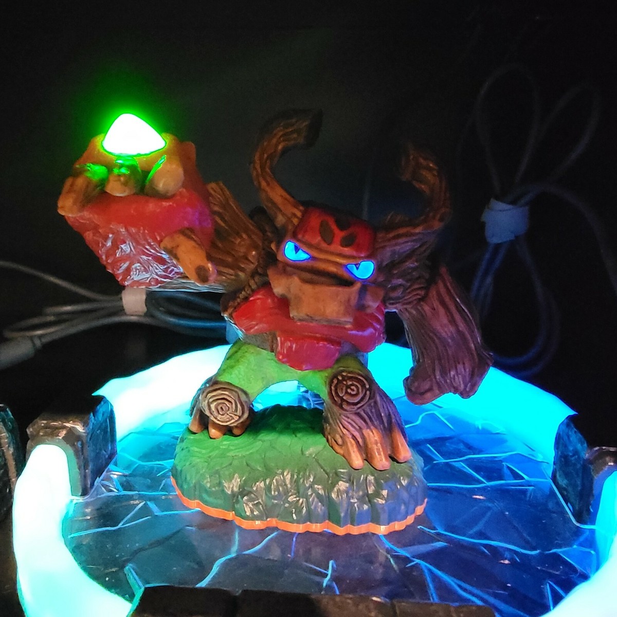 árbol Retorcido Rex Skylanders