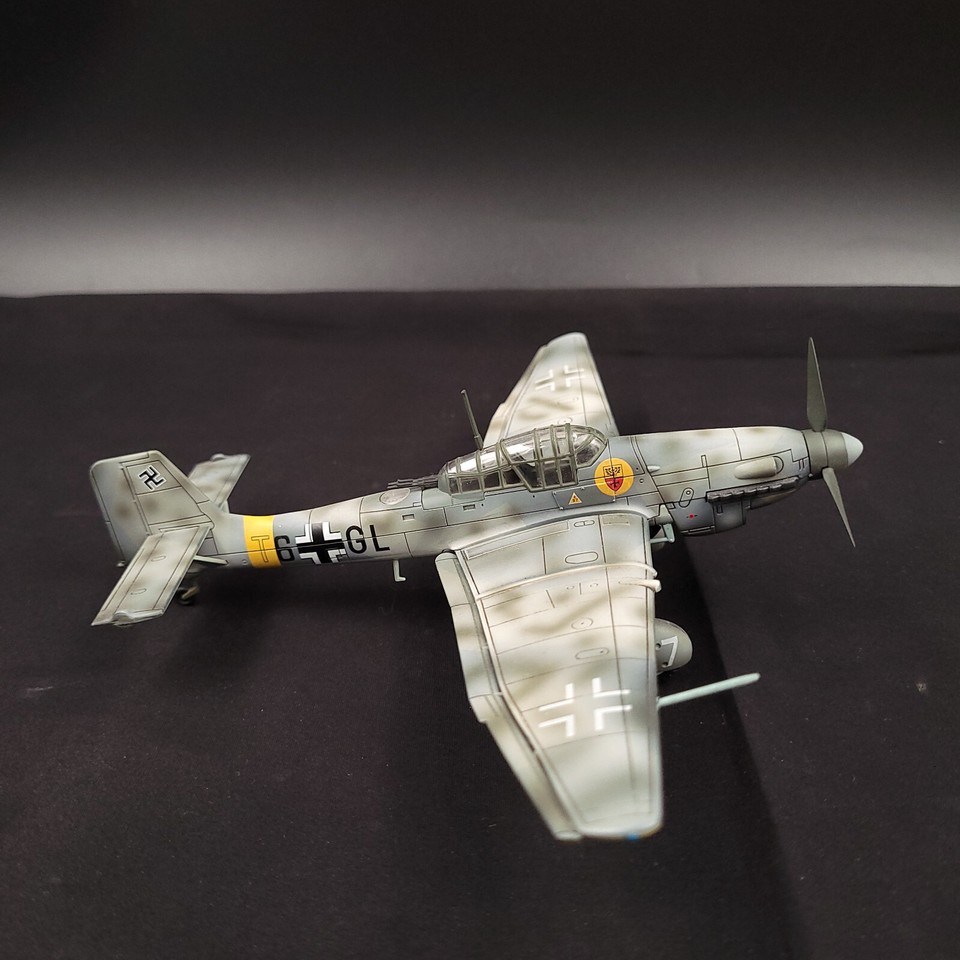 Hobby Master 1:72 Junkers JU-87 Stuka D-3 2./SG 2. "Immelmann" 1944 ...