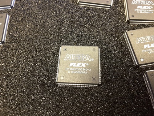 EPF10K50VQC240-2 ALTERA FPGA FLEX 10K Family 50K Gates 2880 Cells ...