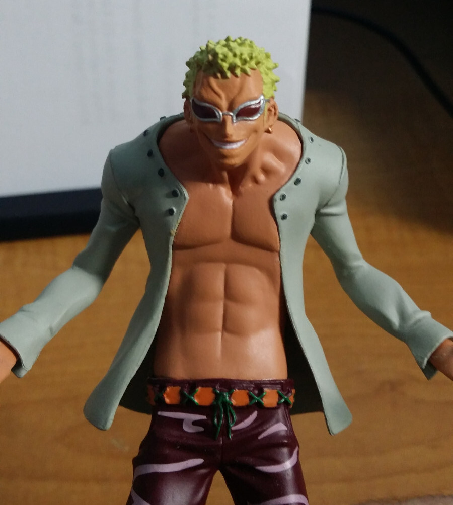 One Piece Bandai Super Styling Donquixote Doflamingo No Pink Overcoat ...