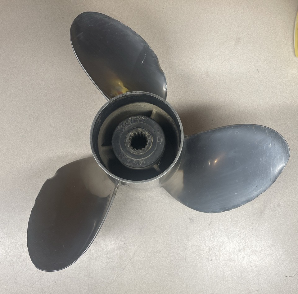 Johnson Evinrude OMC 14 1/2 x 24 Raker Stainless Outboard Propeller ...