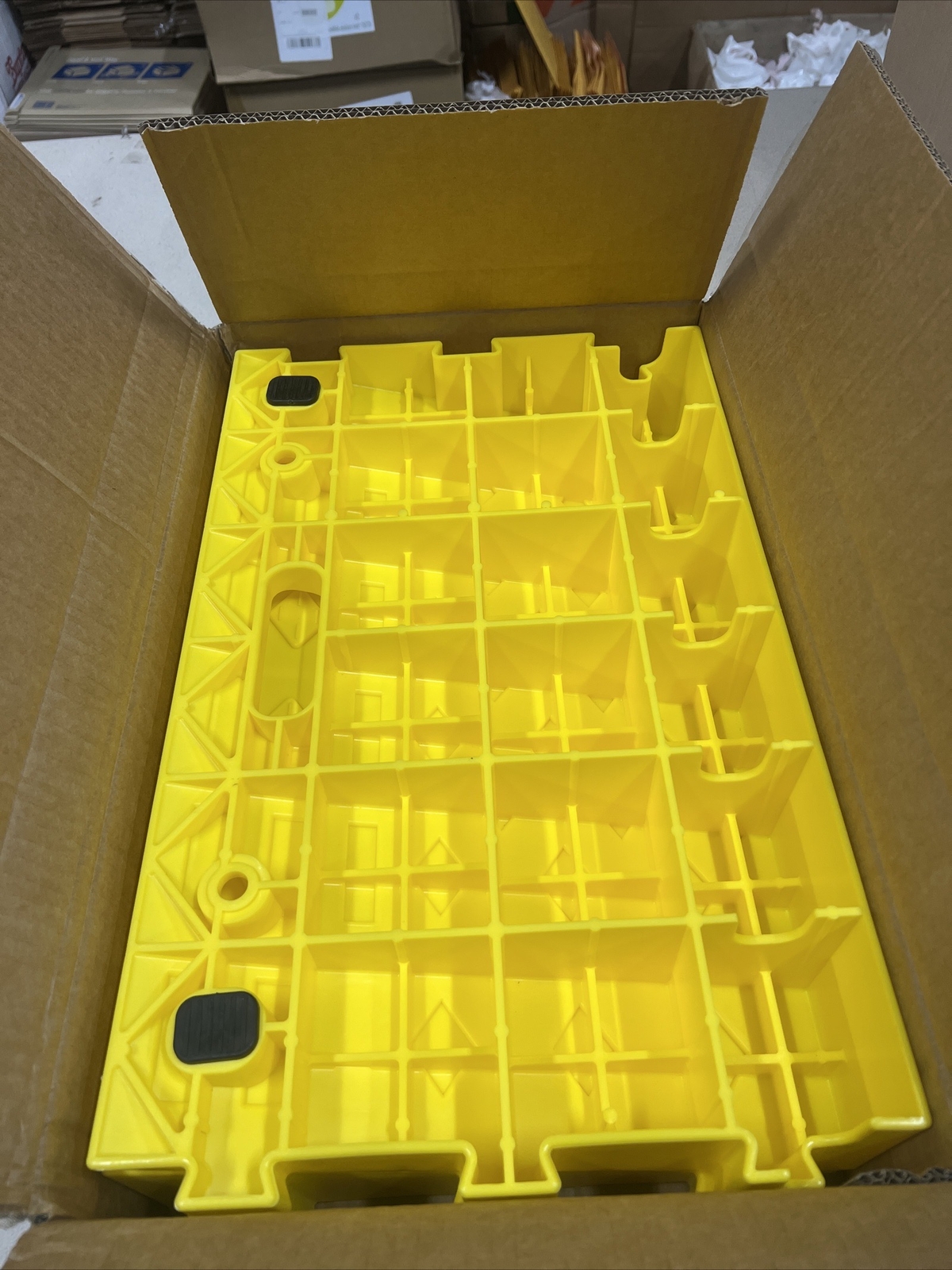 MAXXHAUL 50707 Portable Interlocking Plastic Curb Threshold Ramps Set ...