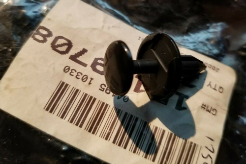 GM #15149708 NOS GENUINE GM RETAINER *LOT OF 2* BL04 | eBay