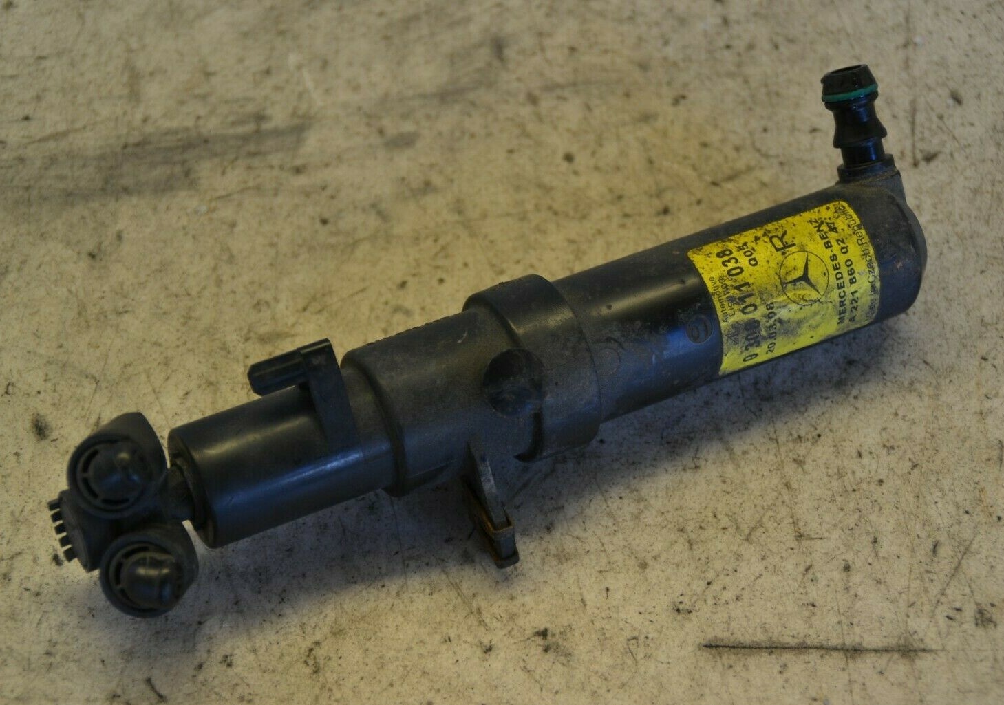 Mercedes S Class Headlight Washer Jet Right Front A2218600247 W221 2008 ...