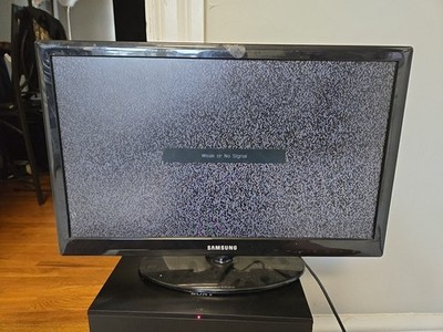 19in Samsung Tv Has Some Scratches Does Work ! 2012 | eBay