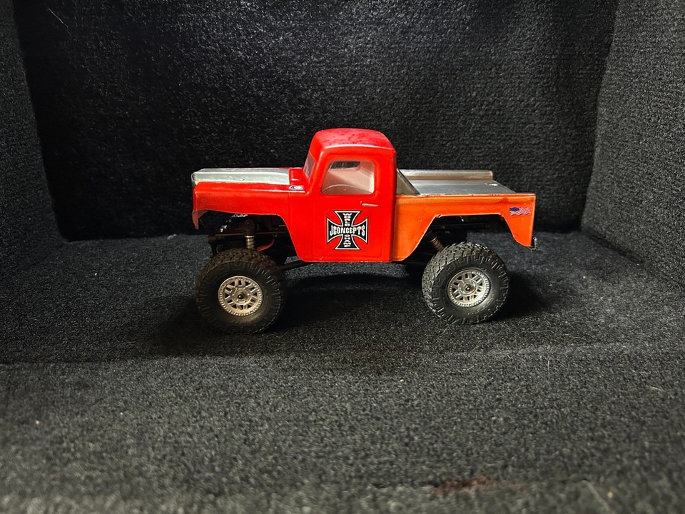 Axial SCX 24 (Gladiator Jeep) 4WD RC Crawler W/ J Concepts Creep Body ...