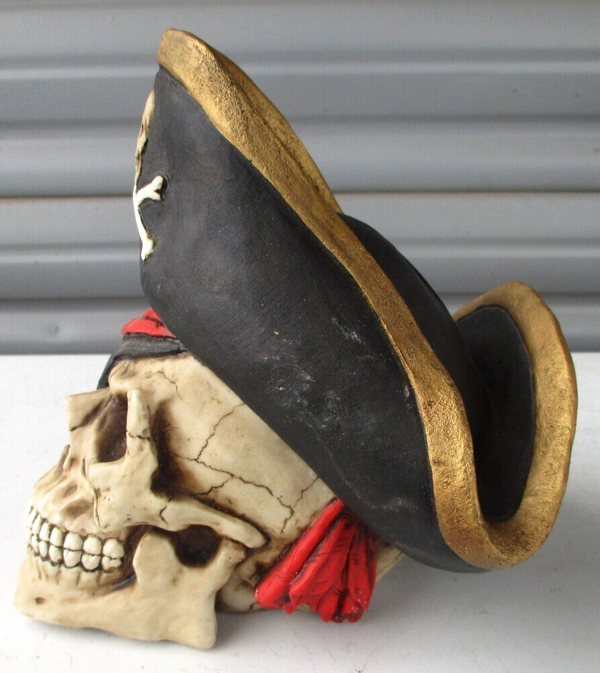 Unique! Resin! 6" Pirate Skull Coin Bank! Skull and Cross Bones! 2000 W ...