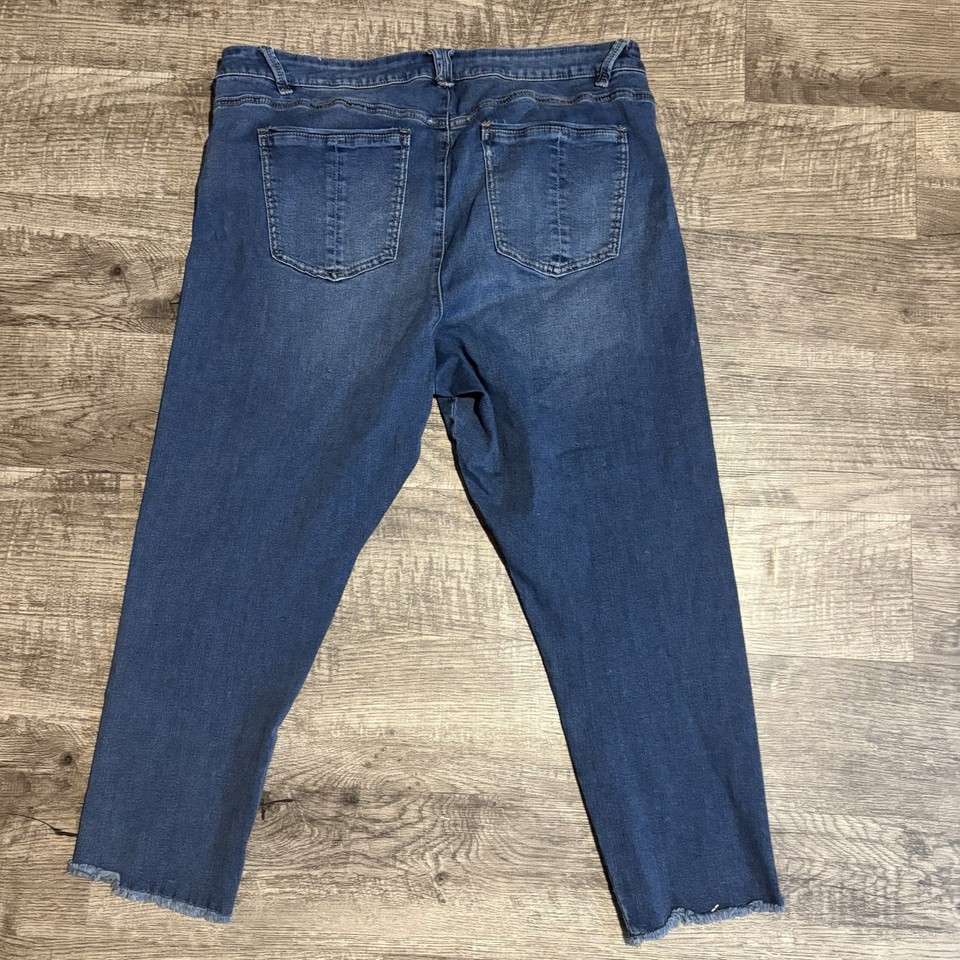 WIT & WISDOM Jeans Women’s Size 20W Blue Capri Raw Hem Medium Wash ...
