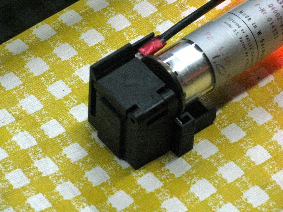 HeNe Laser Kits - Basic, Zeeman, Stabilized with or without Arduino ...