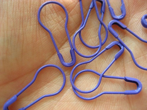 assorted Calabash Shape Safety Pin Pear Gourd Shape Coilless tag ...