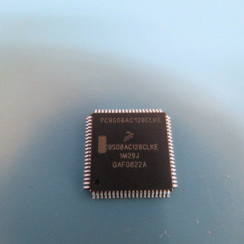 FREESCALE PC9S08AC128CLKE Qty of 2 per Lot S08 S08 Microcontroller IC 8 ...