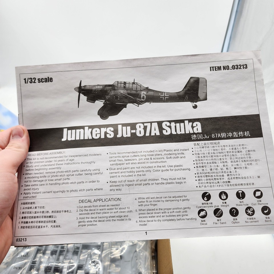 Trumpeter 1:32 - Junkers Ju 87A Stuka #03213 Brand New Open Box Free ...