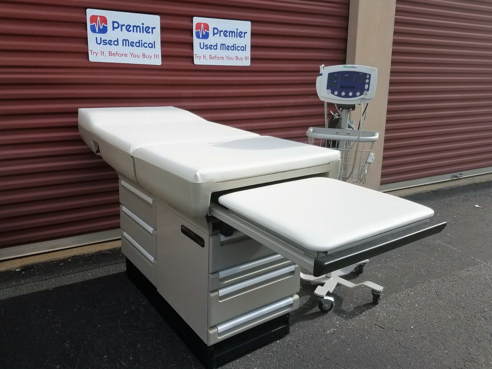 Ritter Midmark Exam Tables Model 404 New White Upholstery *Premier Used ...