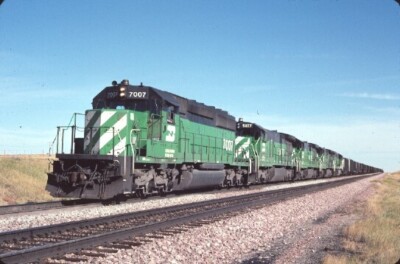 BN 7007 SD-40-2 EAST BILL WY (BURLINGTON NORTHERN) ORIGINAL SLIDE 10-01-90 T18-9 | eBay