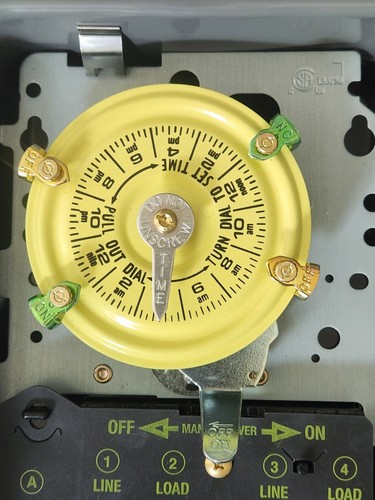 Intermatic T104R 208-277V 24 Hour Mechanical Time Switch - Gray for ...