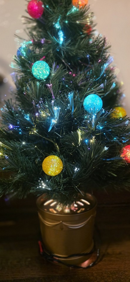 Fiber Optic Firework Christmas Tree W/ Melted Plastic Ornamental Balls ...