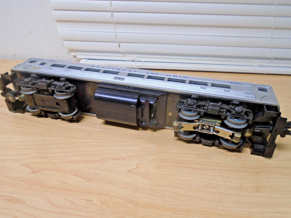 1977 Lionel 3-Rail 8767 Balto & Ohio RDC Budd Car Motorized Unit Runs ...