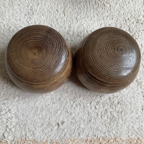 Clam Go Go Set 179 White & 183 Black Go Stones with Wooden Case Used ...