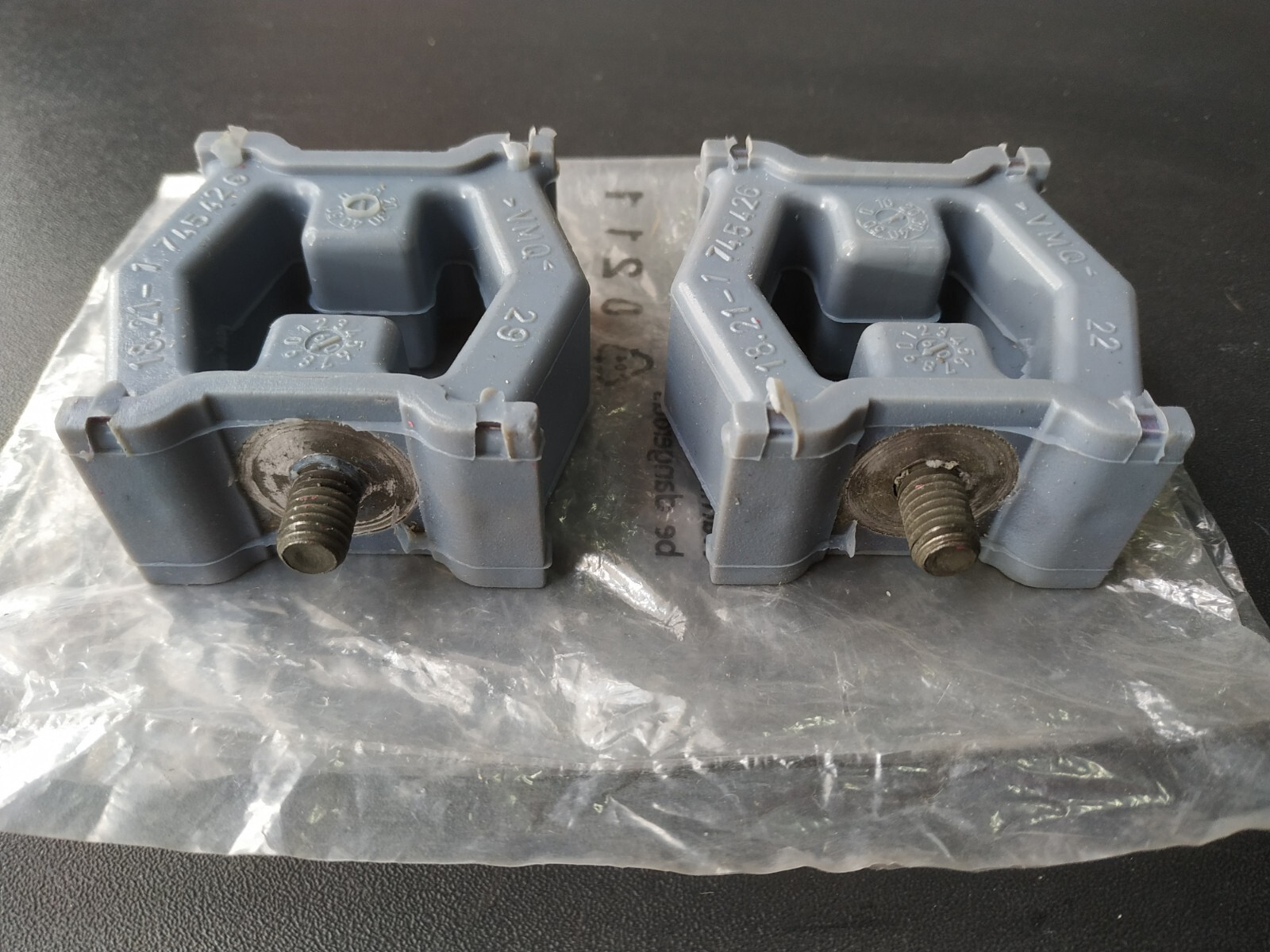 BMW E38-E39-E46 exhaust rubber mountings(2) !NEW! GENUINE 18211745426 ...