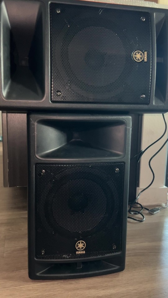 Pair of Yamaha MSR100 8 Active PA Speaker - Powered Speaker with Power ...