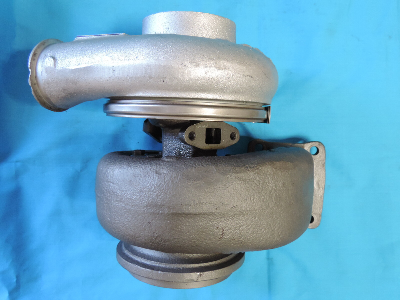 Cummins M11 Diesel Genuine Holset HX50 Turbo Charger 3533557 3533558 ...