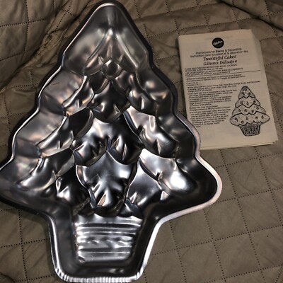 Wilton Treeliteful Christmas Tree Cake Pan ~ 2105-425 - | eBay