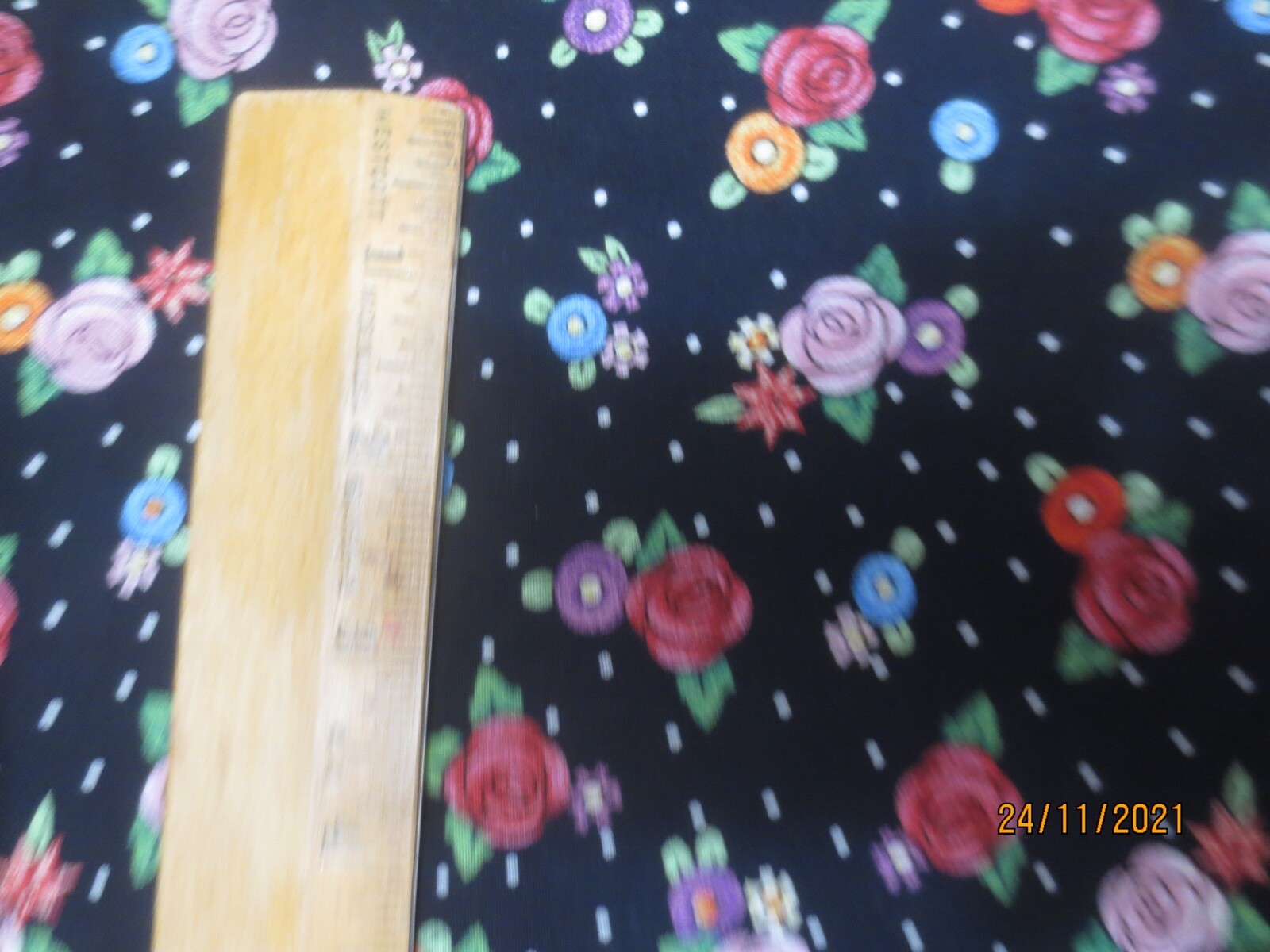3 yds x 44" Mary Engelbreit cotton fabric Cabbage Roses /Black Vintage ...