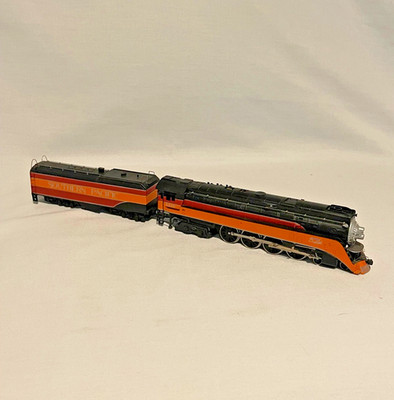 HO Scale Bachmann SP Southern Pacific "Daylight" 4-8-4 Steam Locomotive ...
