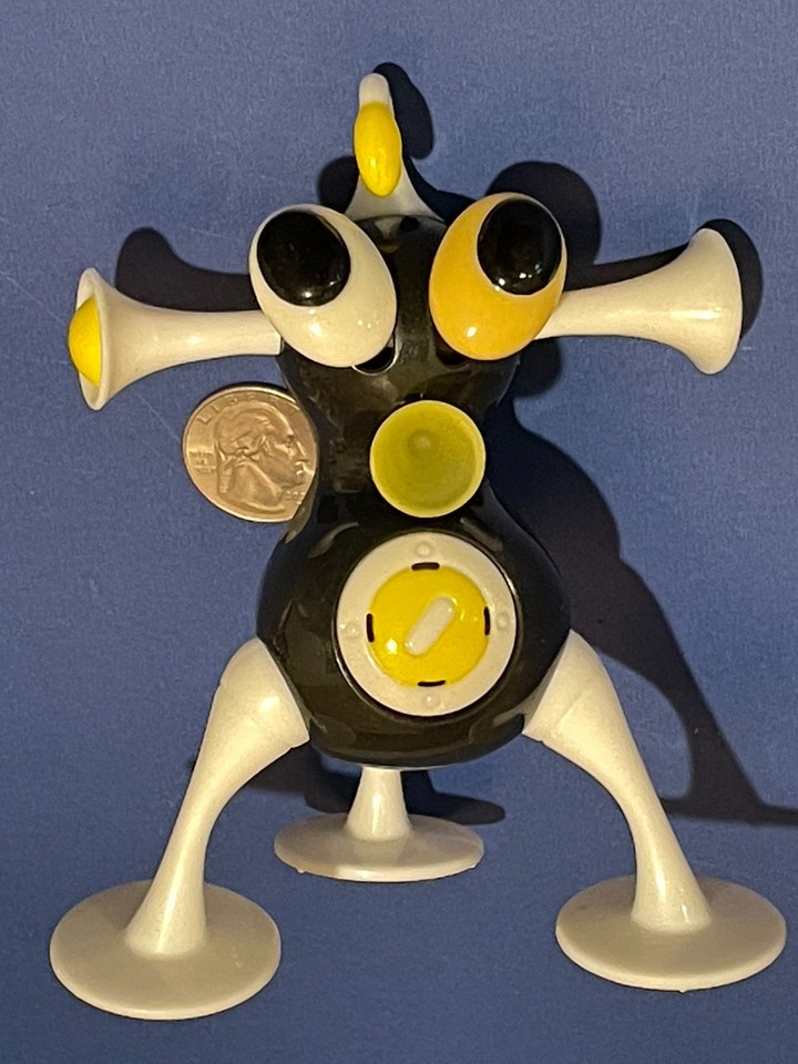 IZ Alien Creature 2006 McDonald's Happy Meal Toys - Zizzle NEW or USED ...