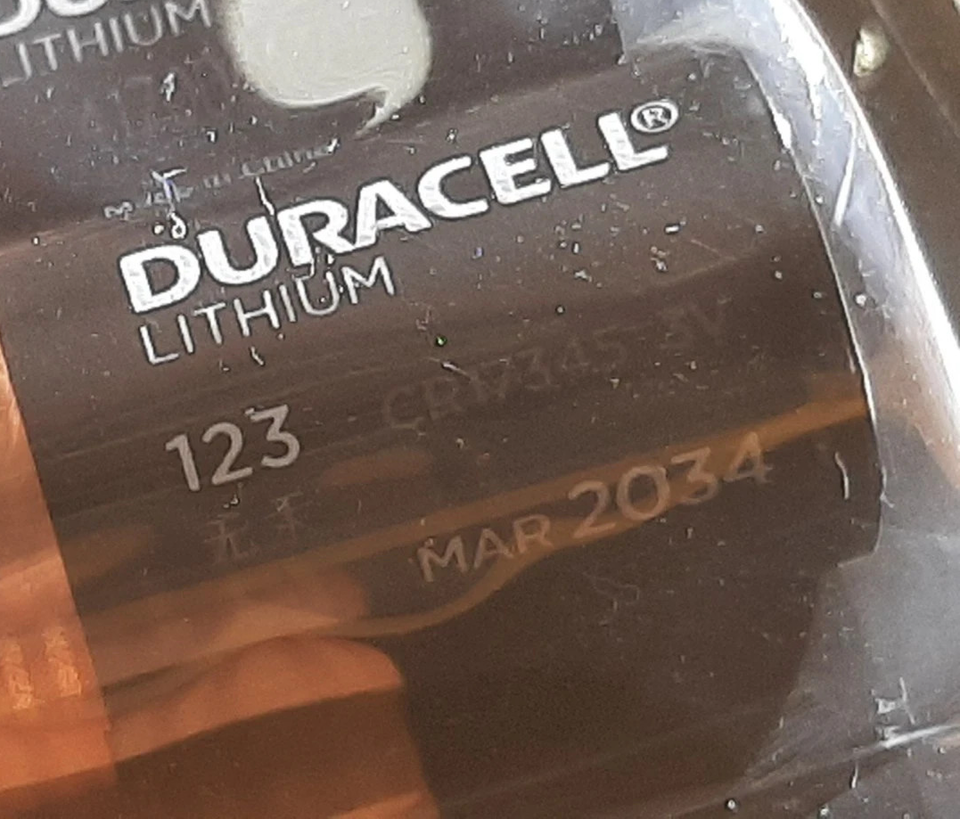 Duracell CR2 3V Lithium Battery (2 Pack) Exp. 3/2034 Shipp from USA ...