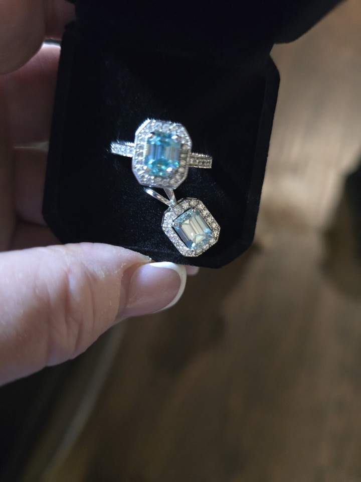 3.15Ct VVS1 BLUE EMERALD CUT MOISSANITE Slvr Ring Size 7 & 3.06ct ...