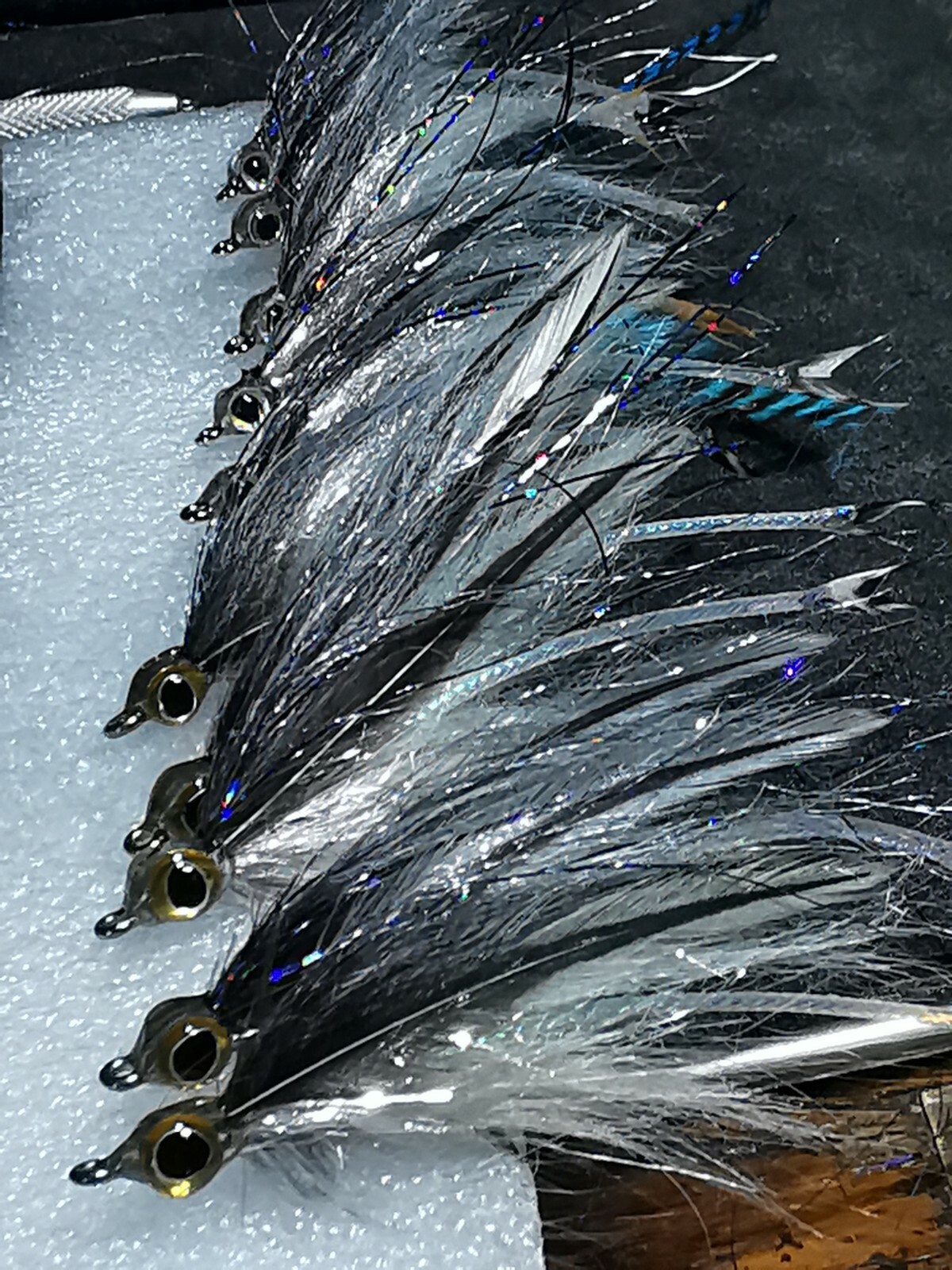 3x ULTIMATE UK BASS size2,10cm SALTWATER flies BABY MULLET FLY MINNOWS ...