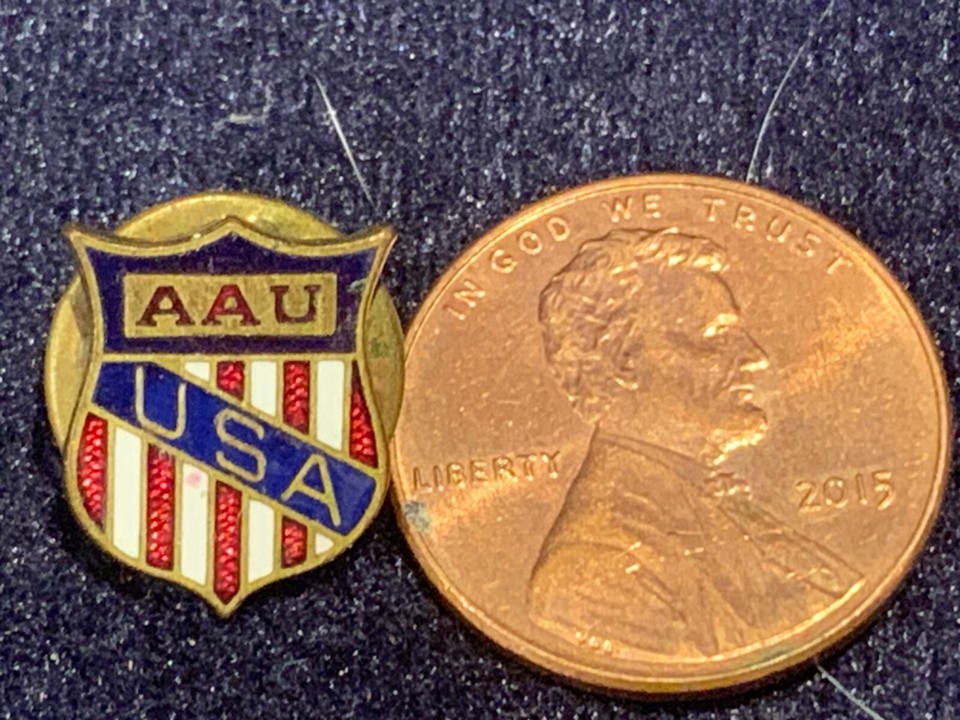 AAU USA Amateur Athletic Union Shield Logo Lapel Pin Blue Red White ...