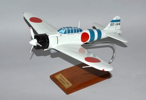 Japanese Navy Mitsubishi A6M Zero Fighter Desk Top WW2 Model 1/24 SC ...
