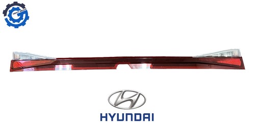 New OEM Hyundai Center HALOGEN Taillight 2021 23 Hyundai Elantra SEL ...