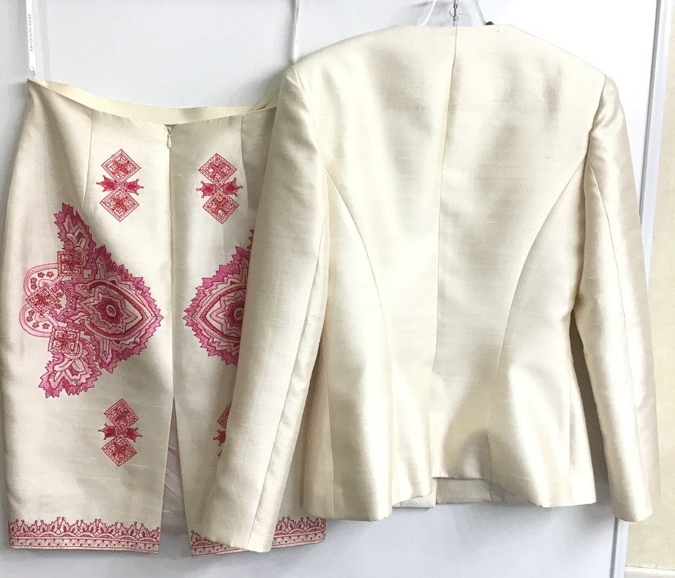 Randolph Duke Skirt Suit Champagne Silk Pink embroider Print Jewel ...